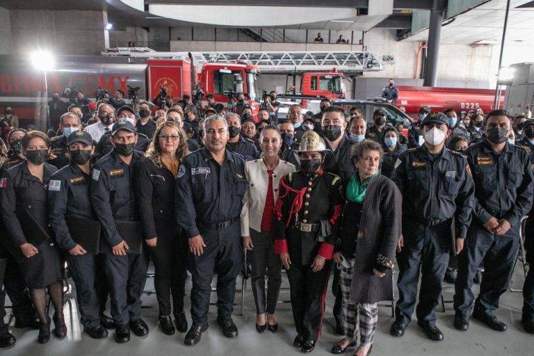 Gobierno CDMX destinará 115 mdp para nuevo equipamiento de bomberos | NOTICIAS | Capital 21